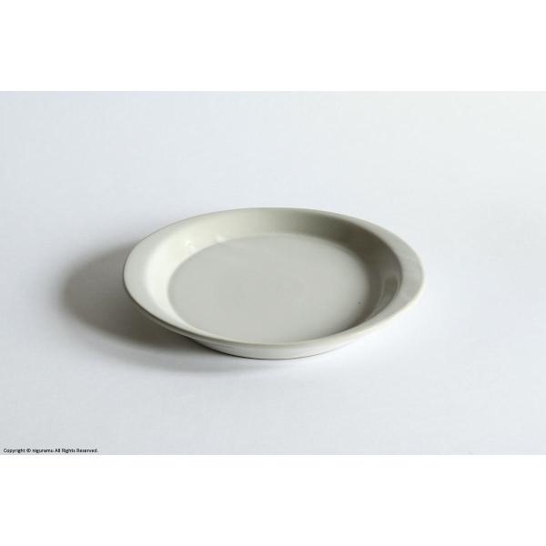 独特の色合いと形状が魅力の「Duetto（デュエット）」シリーズ。用途に合わせて選べる5サイズの皿には深さがあり、両サイドのリムが広がった持ちやすい形状になっています。形状だけでなく釉薬にもこだわりを感じるデュエットシリーズは、同じ形のホワ...