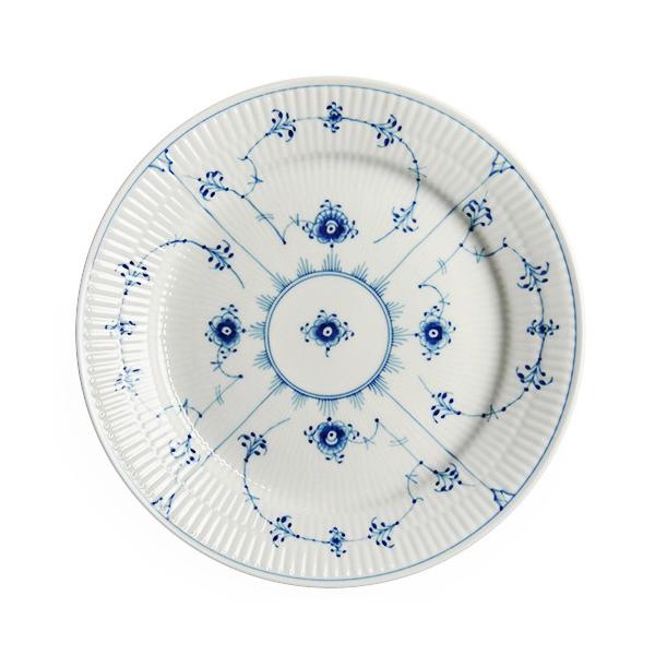 ◆生産国 タイ◆直径 24.5cm◆高さ 3.5cm◆ブランドBOX付でございますブルーフルーテッドは、1775年以降作り続けられている、ロングセラーシリーズです。 縦縞を意味する“フルーテッド”という名のとおり、縦縞のレリーフが入っている...