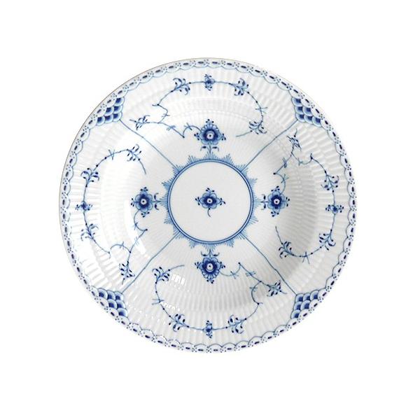 ◆生産国 タイ◆直径 21cm◆高さ 4.3cm◆ブランドBOXが付属しておりますブルーフルーテッドは、1775年以降作り続けられている、ロングセラーシリーズです。 縦縞を意味する“フルーテッド”という名のとおり、縦縞のレリーフが入っている...