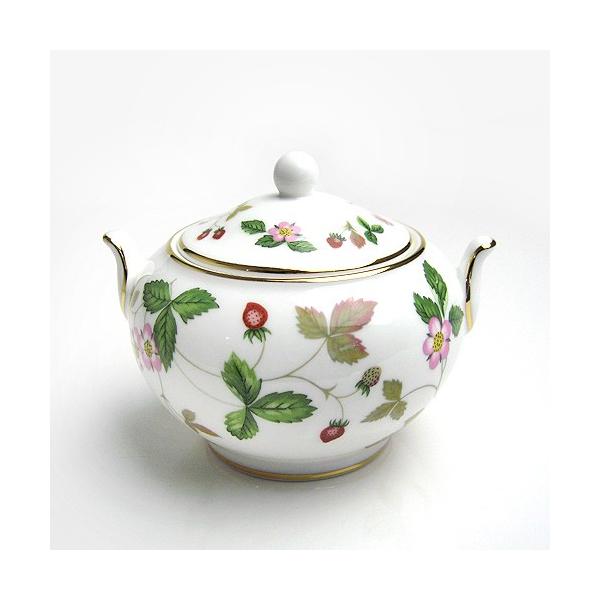 ウェッジウッドの代表的シリーズ“ワイルドストロベリー”ウェッジウッドの定番ワイルドストロベリーシリーズ。かわいらしい野いちご柄は英国ブランド洋食器の代表として世界中で親しまれています。ウェッジウッドが誇るボーンチャイナを一層際立たせる色彩と...