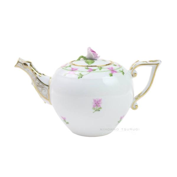 ピンクの小花のガーランドガーランドとは花飾りの意味。愛らしいピンク色の小花が花飾りのように描かれています。優雅な気持ちにさせてくれるたっぷりの金彩はとても美しく、ヘレンドならではの特徴でもあります。可憐な表情を魅せる花は繊細に描かれ、上品で...