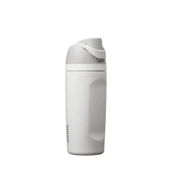 ブランドを象徴するシリーズ「FreeSip」ブランドを代表するカラーバリエーションが豊富なアイコニックモデル。特許取得の革新的な飲み口構造により、ボトルを傾けず内蔵のストローでそのまま飲むことも、傾けてゴクゴクと「直飲み」することにも対応し...