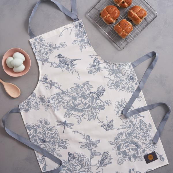 Victoria Eggs はロンドンを拠点とするデザイナー ヴィクトリアさんが手がける、イギリス製のホームウェア＆ギフトブランド 。全てのデザインは 手描き (hand-drawn) にて行われ、その手描きの絵をデータ化して商品を制作して...