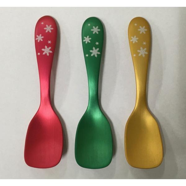 寸法： 30mm × 157mmカラーアルマイト加工〇人気のアルミスプーン。スノーバージョンのクリスマスカラー3色でお好みの色が選べます。 〇熱伝導の良いアルミ製で体温が伝わりかたいアイスクリームもスッとすくえます。※食器洗浄機で洗わないで...
