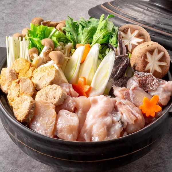 11月〜2月頃に旬を迎えるあんこうを、鍋用の切り身にカットしました。手作りの濃厚な「あん肝」もセットでお届け。野菜などお好みの具材と合わせて、あんこう鍋にしてお楽しみください。冬の味覚「あんこう」を堪能できる、あんこう鍋セットをご紹介します...