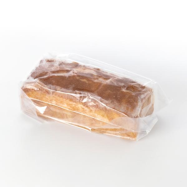 妙高市の「赤倉観光ホテル」が創業以来受け継いできたレシピを元に作っているパウンドケーキです。フルーツケーキはドライフルーツやラムレーズンがぎっしり。オレンジケーキは爽やかな酸味が人気です！妙高市のホテル「赤倉観光ホテル」が伝統のレシピで作る...