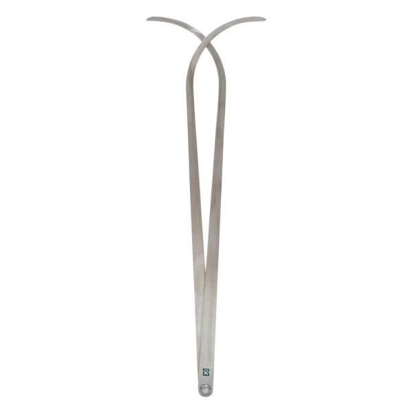 ■特長・開閉が円滑でスケールへの寸法移しが正確にできます。・サイズバリエーションがあります。■用途・丸棒の外径及び厚さ等の移し取りに■仕様・材質：本体/ステンレス・全長(mm)：610・板厚(mm)：2.7・本体寸法(mm)：220×H61...