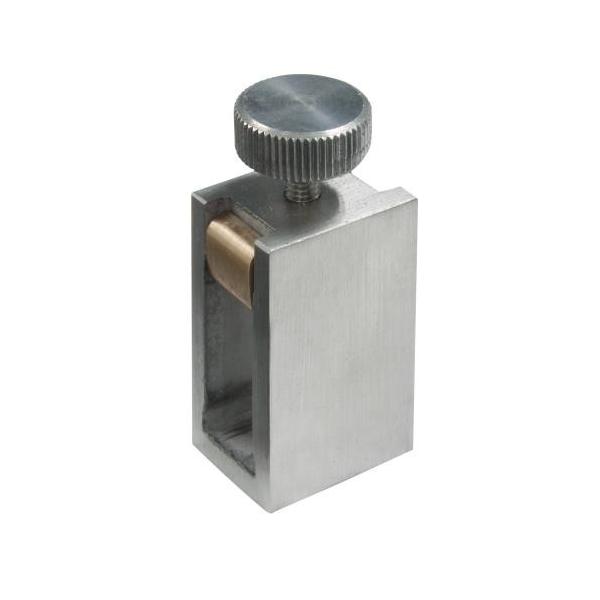 ■特長・ハイトゲージのスクライバクランプです。■用途・ハイトゲージのスクライバクランプとして■仕様・適用機種：VHK-20KDS、VHK-30KDS、VHK-15、VHK-20、VHK-30、VHK-60・本体質量：50g・本体サイズ：15...