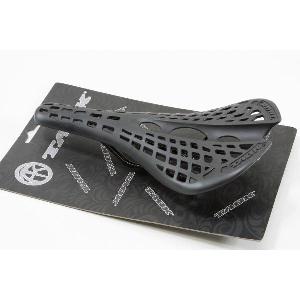 ・主な仕様： ・レール幅：　４４ｍｍ ・レール材質：クロモリ（Ｃｒ−Ｍｏ） ・サイズ：１４５×２７５ｍｍ  ・重さ：　２１０ｇ　＋−５ｇ（実測）※パッケージ、マニュアル無