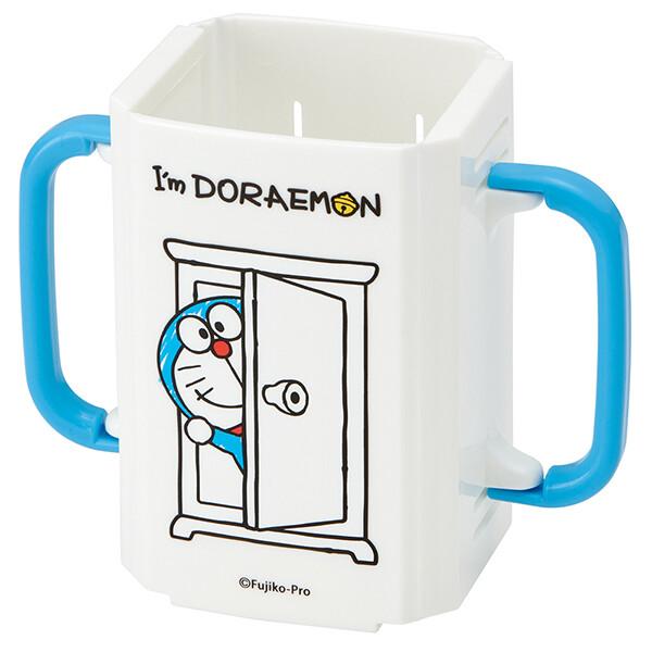 折りたたみ紙パック飲料ホルダー 【I'm Doraemon】 スケーター小さなお子様にも安心の紙パック用ドリンクホルダー。紙パック本体を直接持たずに飲める。紙パックを押しすぎて中身がこぼれてしまう等のトラブル防止になる。お子様が持ちやすい折...
