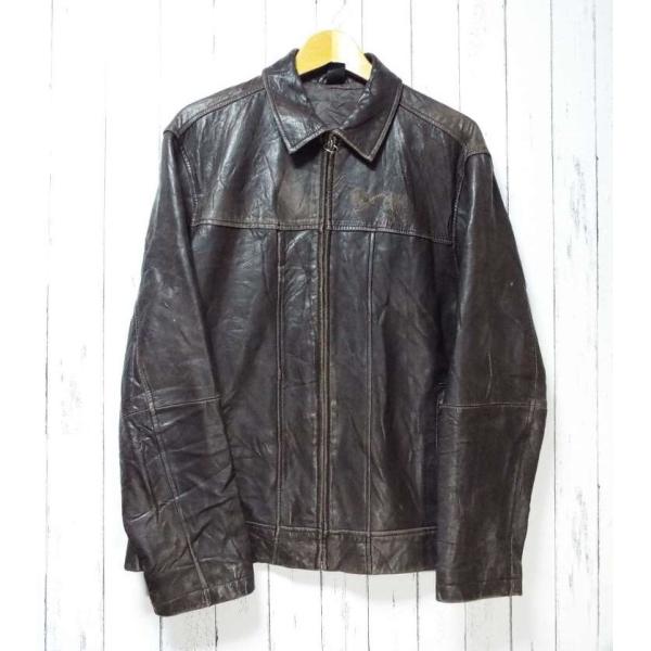 【当店スタッフのお薦めポイント】・1960年代から活躍されてた有名デザイナー【リズ・クレイボーン】のブランド。・ヴィンテージ感やスレ等によるダメージ感が、古着好きにはたまらない１着です。・ジッパー部分は、レディース側の取付ですが、ユニセック...