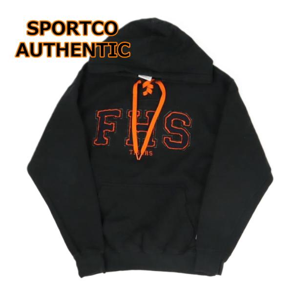 ♪当店スタッフの一言コメント♪・米国 インディアナ州フィッシャーズ高校のスクールロゴパーカーです。・襟元の可愛い紐のデザインも◎※状態は画像にてご確認ください。【商品詳細】・仕入先：アメリカ・表記（USサイズ）：　S・採寸（平置き・約cm）...