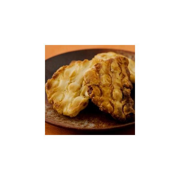 【発売日：2021年04月26日】素材の良さがしっかり生かされた、まろやかな醤油味とあっさりサラダ味のミックスです。次々と手が出てしまう美味しさです。商品内容 日光おかき男体（醤油＆サラダ）各7枚 合計14枚原材料 【男体しょうゆ】もち米（...