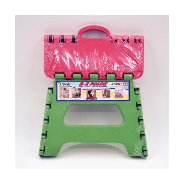 携帯に便利なコンパクト折りたたみ椅子です。野外での座席確保や、棚の上の物を取るときの踏み台としても利用できます。取っ手が付いているので持ち運びも楽らくです。◆配送方法につきまして◆こちらの商品につきましては、通常宅配便でのみの発送となります...