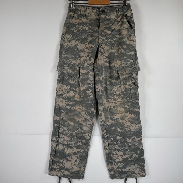 【管理番号】OYB0000853【対象】メンズ【カラー】  グレー【季節・シーズン】オールシーズン【生産年】2002【素材】コットン50% / ナイロン50%【実寸サイズ】総丈：約100cmウエスト：約35cm股下：約72cmワタリ幅：約3...