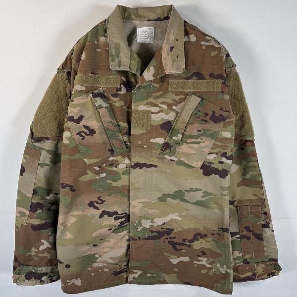 【管理番号】OYB0004158【対象】メンズ【カラー】  グリーン系 / ブラウン系 / ベージュ系【季節・シーズン】オールシーズン【素材】コットン50% / ナイロン50%【実寸サイズ】肩幅：約44cm着丈：約77cm身幅：約54cm袖...