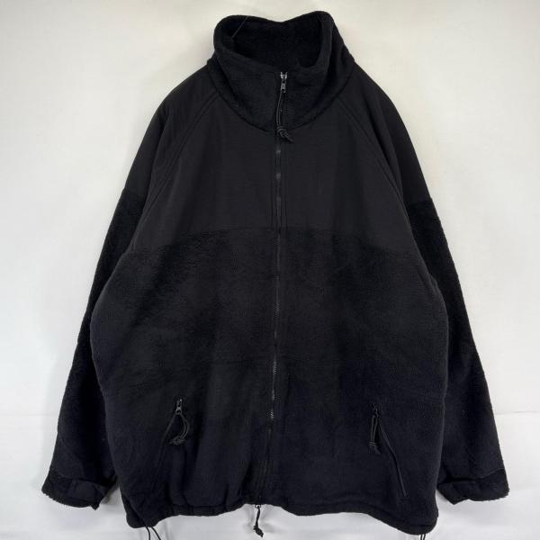 【管理番号】OYB0012437【ブランド】ミリタリー【対象】メンズ【カラー】  ブラック【季節・シーズン】オールシーズン【素材】ポリエステル100%【表記サイズ】XL【実寸サイズ】着丈：約76cm身幅：約71cm裄丈：約93cm採寸データ...