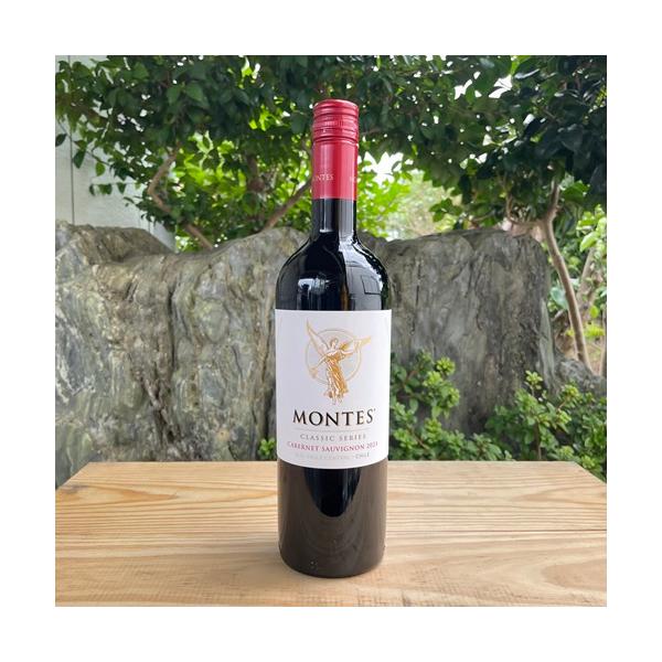 圧倒的品質で星付きレストランをも魅了する、世界中で愛される天使のワイン、モンテス。こちらは、果実本来の魅力を大切にしたモンテス・クラシック・シリーズ。フレッシュな味わいで若いうちから楽しむことをコンセプトに造られています。カベルネ・ソーヴィ...