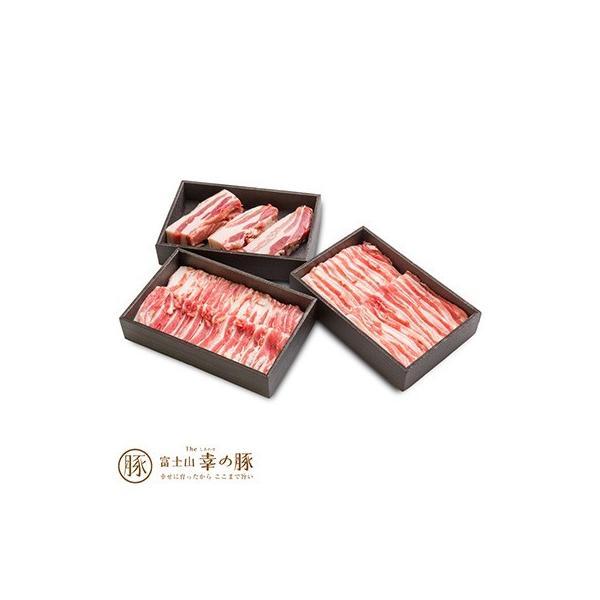 使い勝手が自由自在のバラ肉（豚カルビ）を、しゃぶしゃぶ用・焼肉用・ブロックの3種カットで整えました。極上の旨さ溢れる豚カルビを、思う存分に様々なカタチで楽しめるギフトです！ 「富士山 幸（しあわせ）の豚」をセレクトした、幸せ贈る〜グルメギフ...