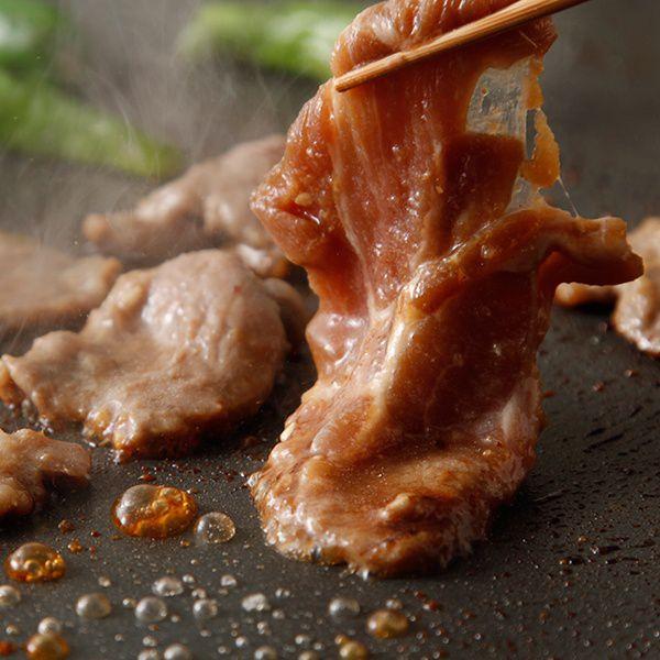 創業より変わらぬ味のジンギスカン。創業より変わらぬ味は肉にこだわり、タレにこだわる。肉はくさみの少ない脂のバランスが良い肩肉を使用し、タレはフルーティーでお子様からお年寄りまでみんなが食べられるやさしい味に仕上げています。フルーティーなタレ...