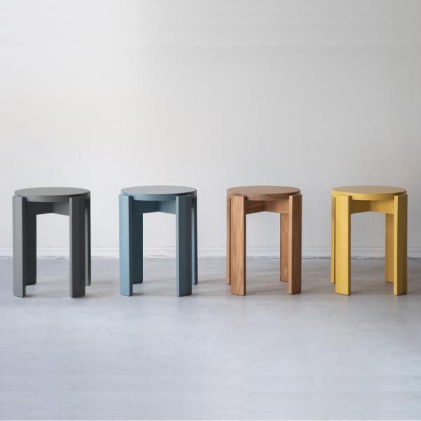 【商品名】スツール CAROTTE（カロット）【カラー】OAK：オーク・BL：ブルー・GY：グレー・YE：イエロー【サイズ】幅37cm × 奥行き37cm × 高さ43cm【材質】オーク無垢・ラバーウッド材【塗装】ポリウレタン塗装【備考】ス...