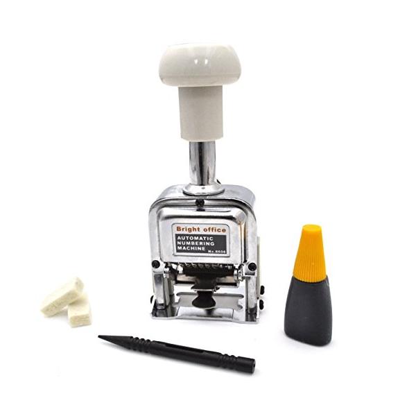 書類や伝票を効率よく管理するのに便利！６桁８様式のナンバリングスタンプ！様式 6桁8様式連続様式可能質量 320gサイズ 4.8縦×6横×13高さcm付属品 インク・スティック・インクパッド2個・取扱説明書英文　※日本語の説明書は付属しませ...