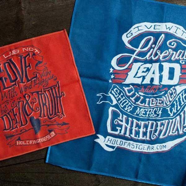 『クリーニング用品!』HOLD FAST/ホールドファストLENSKERCHIEFTHE CAMERA LENS CLEANING CLOTHクリーニングクロスBLUEとREDの2枚セット・BLUE 12インチ(304.8mm×304.8m...