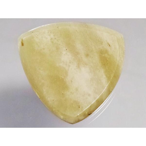 Buffalo Bone Tri Pick Chamfer Whiteは、水牛の骨を素材としたトライアングルタイプのピックです。牛骨はギターやベースのナットやアコースティックギターのサドルやエンドピンなどに使われる素材で、ギターの弦とも相性...