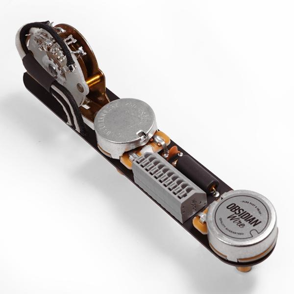 250kはスタンダードなテレキャスター向けのセットアップです。ObsidianWireのCustom 4-Way for Teleは、トラディショナルなテレキャスターのトーンはそのままに、4つ目のスイッチポジションにより新たなトーンを作るこ...