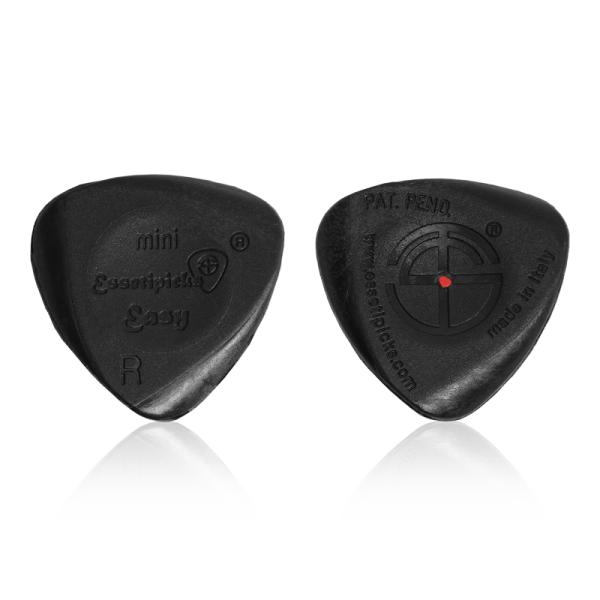 エッセティピックス　イージーミニ"ミニサイズのトライアングル型ピックです"おにぎり型に近く、3つの先端全てで弾くことができるのでより長くピックを持たせることができます。※逆アングルでプレイされる場合、右利きの方は左利き用、左利きの方は右利き...