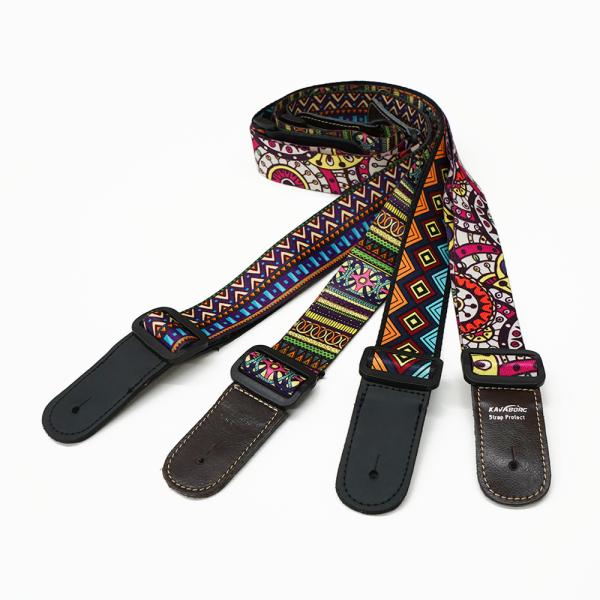 Kavaborg Ukulele Strap KUS200は、トライバルな刺繍を思わせる民族的なデザインが施されたウクレレ用ストラップです。手触りの良い布製で、すべすべとした肌触りが心地よい質感です。ヘッドにストラップを取り付けるための結び...