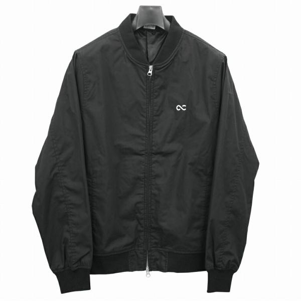 バックプリントにOne ControlのSwitching is Easyメッセージをプリントしたスタジアムジャケットです。