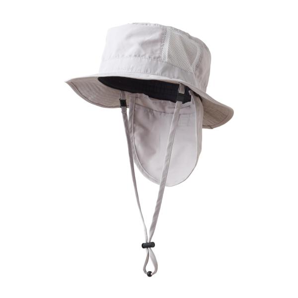 【商品概要】夏の日差しからお子様を守る、完全遮光のキッズハット。（ツバの部分のみ）つばだけに遮光を施すことで、頭皮のムレを軽減。両サイドをメッシュにすることにより通気性を確保しました。日よけタレには保冷剤ポケットがあることで、首元をひんやり...