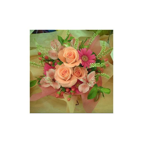 あすつく　花ギフト、お祝いや誕生日、敬老の日に！！　　旬で新鮮なお花を使ったおまかせフラワー アレンジメント です。旬な季節のお花を使ってフラワー アレンジメントをお作りします。（写真のフラワー アレンジメントは2980円のイメージです。金...