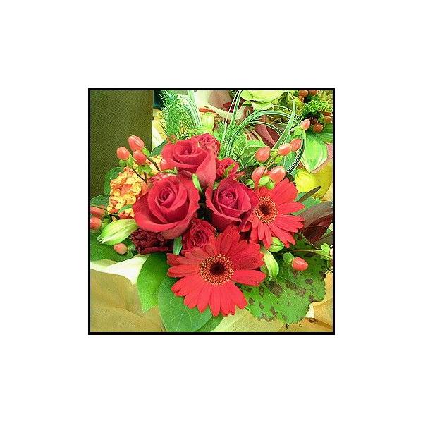 成人式　お祝いにも人気 花ギフト、お祝い、成人式などに人気の花束 プレゼント！！成人式　お祝いにも人気 花ギフト、お祝い赤色のおまかせ花束 プレゼントです。濃いめのお色合いで、落ち着いた雰囲気がある花束 プレゼントです。ちょっとオシャレに贈...