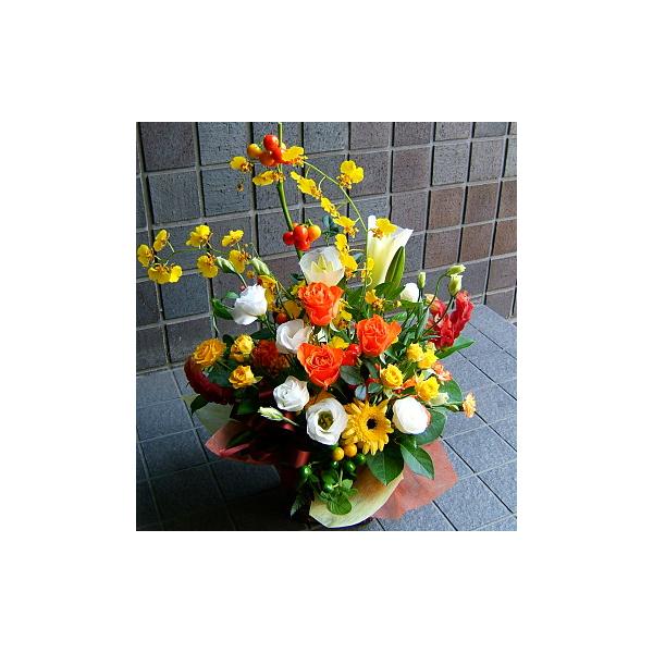 プレゼント 花人気ランキング 上位常連　成人式　開店祝い旬な季節のお花を使って、当店デザイナーが一つ一つお仕立ていたします。成人式 対応 当店より全国に成人式 花 宅配いたします。成人式詳細は下記をご覧ください。 条件付き 送料無料：330...