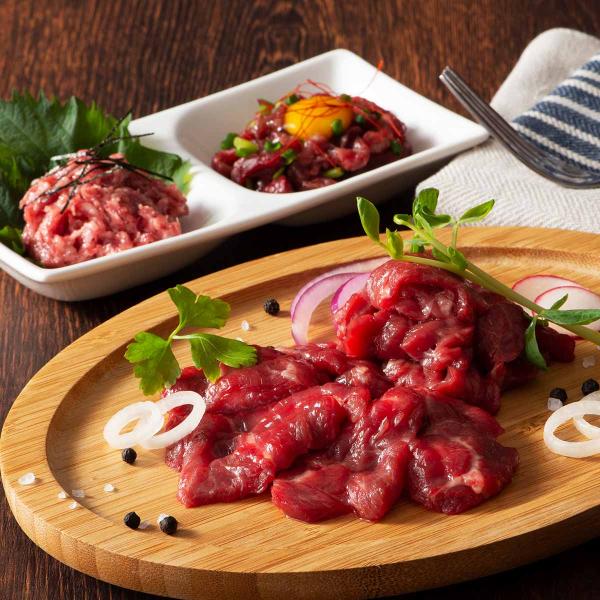 内容量:ふじ馬刺し 上赤身スライス40g×1、ユッケ50g×1、ネギトロ50g×1温度帯:冷凍アレルギー表示:小麦、さば、大豆、ごまメーカー名:株式会社フジチク  熊本県菊池郡菊陽町久保田727-1◆商品説明◆お皿に盛り付けるだけで、本場の...