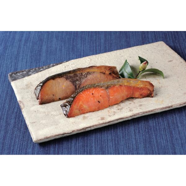 「＜北海道・山大＞西京漬焼魚・焼鮭食べ比べ」　風味豊かな京都の荒こし味噌を使った西京漬と甘塩味に仕上げた焼鮭を詰合わせた魚惣菜です。　G0002_25_07