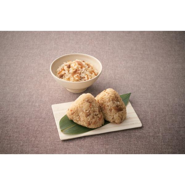 「鹿児島仕立て　鶏ごぼう混ぜ込みご飯の具」　ご飯に混ぜるだけで出来上がり。口に入れた瞬間にごぼうの香り、鶏肉の風味が広がります。食感にこだわり具材をカットしています。　G0002_25_07