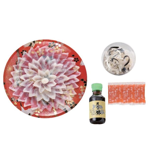 「とらふぐ刺身セット」　とらふぐを1枚1枚丁寧に盛り付けました。とらふぐの上品な味わいと食感を特製ポン酢でお楽しみください。　G0002_25_07