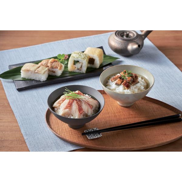 「懐石茶漬け」　白みそ仕立ての「鳴門鯛」、鰻を鰹だしで食す「鰻鰹」、焼き上げた太刀魚を胡麻鰹だしで「太刀魚胡麻」、醤油漬けした鰹の「鰹醤油」、金目を炙った「炙り金目鯛」、天然の海藻、鯛、鱧、海老を使った「海鮮茶漬け」詰合わせ。国産魚介の贅沢...