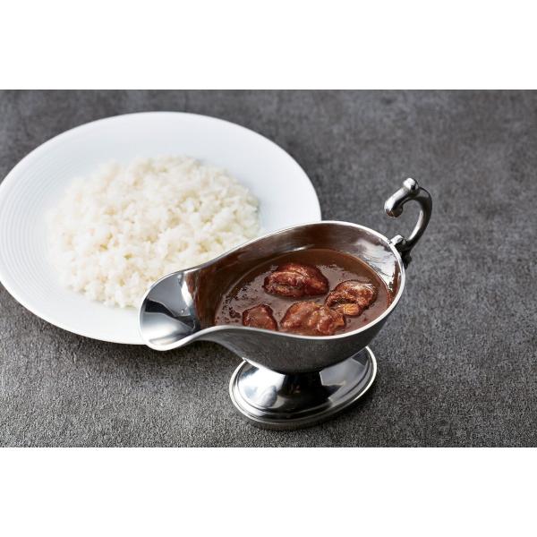 「スパイス香る牛すじカレー」　オリジナルスパイスが生み出す香りと、味の奥行き。選りすぐりの野菜の旨み、牛すじ肉が引き出すコク深さと食感。食べ応え抜群のまさにカレー好きの為の欧風スパイスカレーです。　G0002_25_07