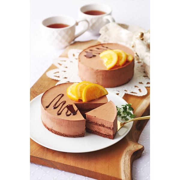 表参道で人気のカフェが監修した喜界町の名産・黒糖を入れたチョコレートケーキです。　G0100_24_1