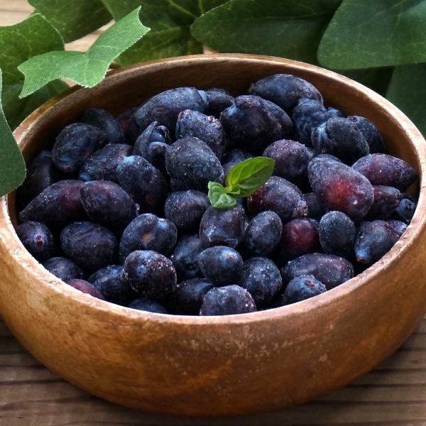 北海道特産の果実「ハスカップ」を一つひとつ丁寧に収穫し、新鮮なうちに冷凍した「北海道産 ハスカップ 冷凍果実」です。ハスカップは北海道に古くから自生している果実です。ポリフェノールの一種であるアントシアニンを豊富に含んでいます。冷凍フルーツ...