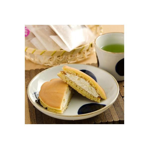 【カスタードとホイップのクリームをはさんだ皮がもっちもちのどらやき（5ケ入り）】見た目は普通のどらやきですが、皮がもちもちのどらやきです。中にはカスタードとホイップをあわせたクリームをはさんでおり、プレーン・抹茶・いちご・モカ・あずきと５種...