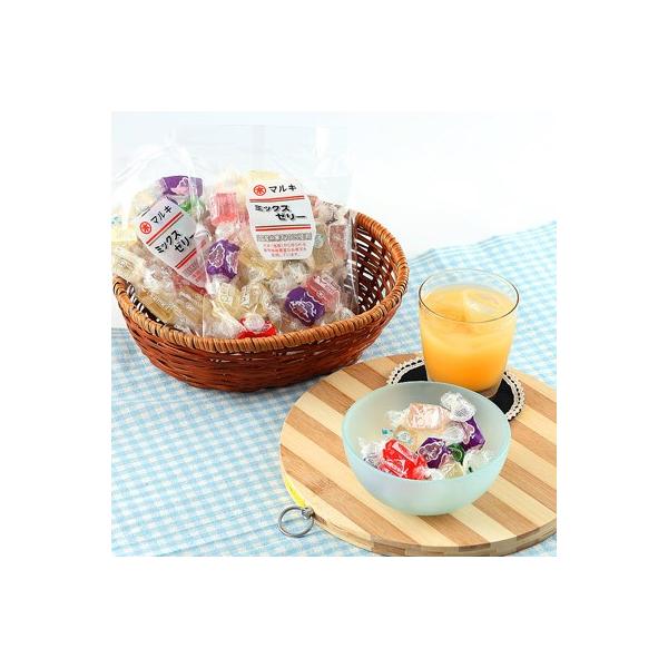 【昔ながらの製法でつくられた本物の寒天ゼリーをお試しください】マルキの寒天ゼリーは、食物繊維がたくさん含まれている糸寒天（岐阜県山岡産）を１００％使用しています。寒天ゼリー独特のなめらかな食感を造りだす秘密は、昔ながらの直火高温製法です。水...