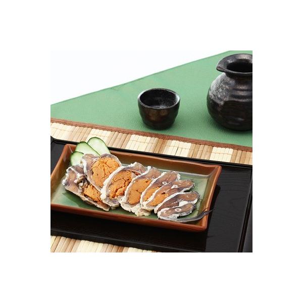 【ご家庭で気軽に楽しめる滋賀県伝統の味・鮒ずしの食べきりセット】鮒ずしは塩漬けの鮒をさらに塩味のご飯に漬け込み、約一年かけて手間暇かけてつくる滋賀県を代表する珍味です。直営ほ場で丹精込めて栽培したこだわりの近江米をふんだんに使い漬け込みまし...