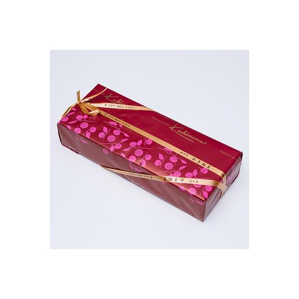 【華やかなブランデーの香りとほどよい甘さが広がるしっとり食感のケーキです。】茨城県土浦市で三代にわたって和洋菓子店を営む菓子処かきぬまから「ブランデーケーキ」をお届けします。卵やバター、ナッツ粉などをふんだんに使ってしっとりと焼き上げた生地...