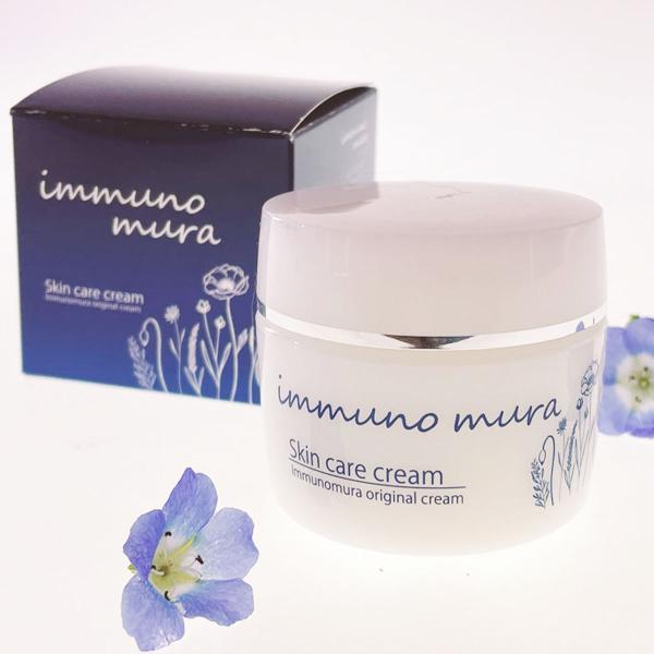 和漢植物エキスを3種類（オウバク・オタネニンジン・ヨクイニン）とフルボ酸を配合した全身スキンケアクリームです。乾燥が気になる手やかかとはもちろんのこと、顔にもお使いいただけます。無着色・無香料、かつノンアルコールで低刺激に仕上げた一品を、ぜ...