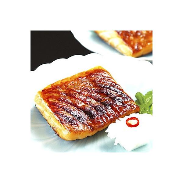 【割烹の厨房で一切れ一切れ丁寧に自家製味噌に漬け込んだ鮭の味噌漬です。】新潟市の割烹 ふじ田の厨房から「鮭の味噌漬」をお届けします。厳選したノルウェー産アトランティックサーモンを一切れ一切れ丁寧に自家製味噌に漬け込むことで、素材本来の旨みを...